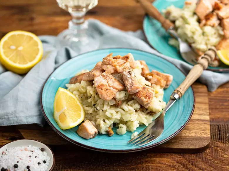 سالمون بېلىقى بىلەن Chanterelle risotto