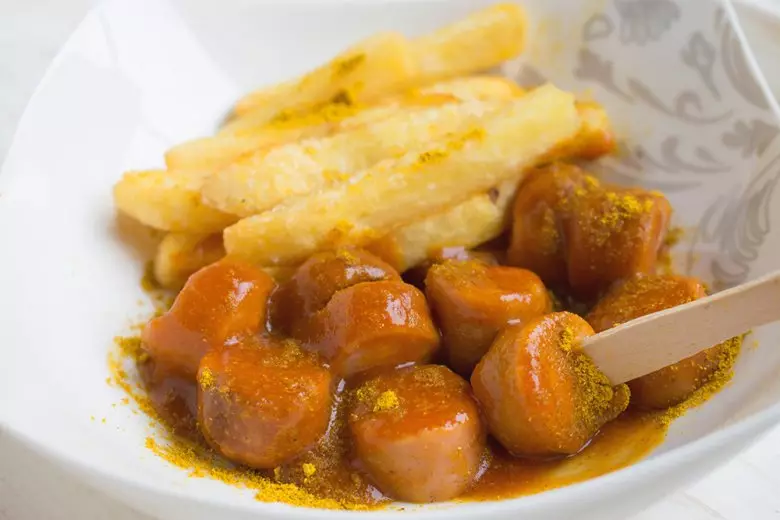 Vegan currywurst