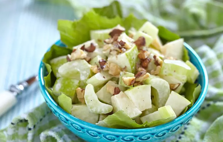 salad apel celery