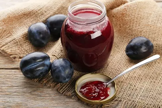 Grandma's plum jam - recipe