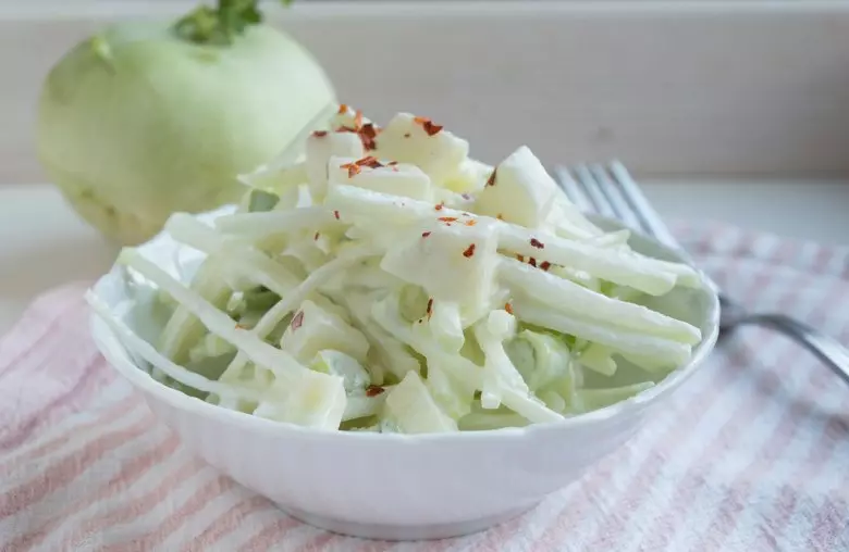 Kohlrabi raw food