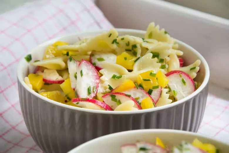 Pasta saladi ine mavara