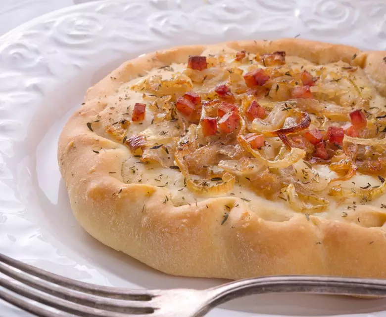 Պարզ tarte flambée