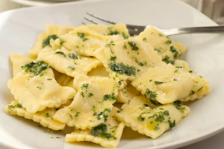 স্যামন ভরাট সঙ্গে Ravioli