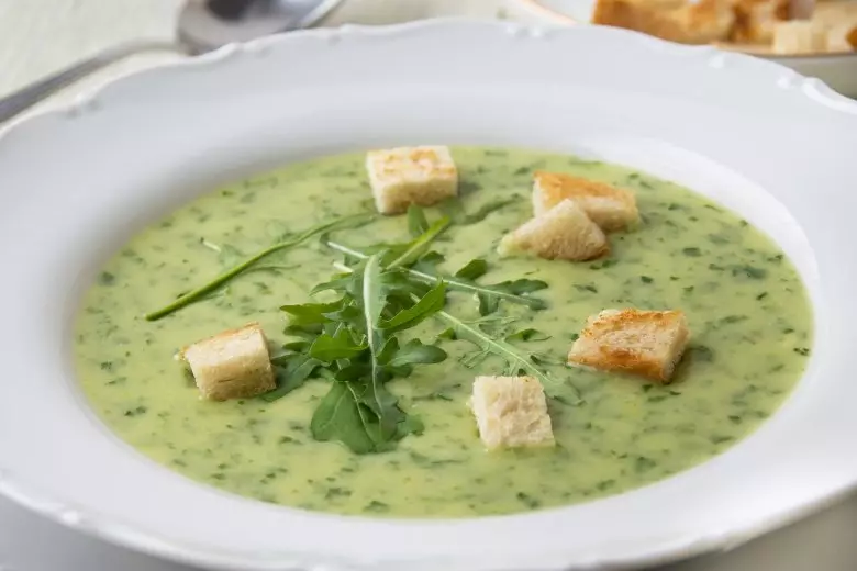 Simple arugula soup