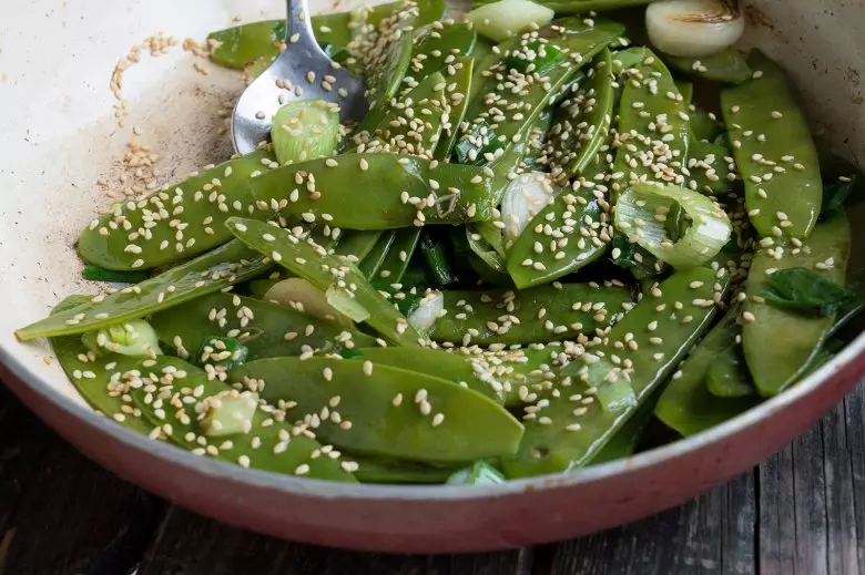 Kacang karedok gula goreng