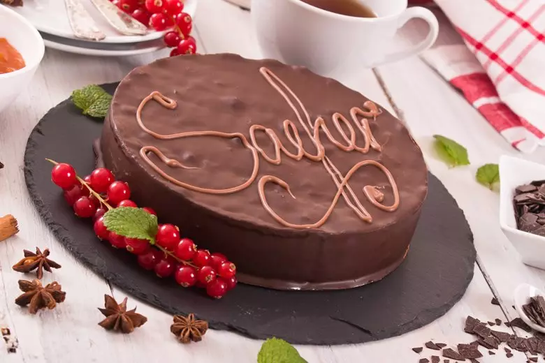 තෙල් සමග Sachertorte