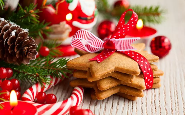 Los artículos caseros de la cocina, como las deliciosas galletas, son regalos ideales.