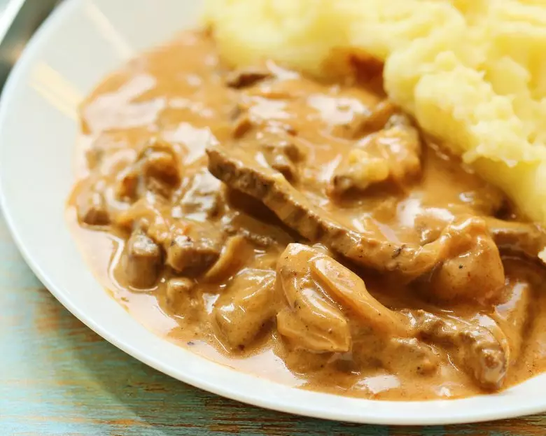 Govyadina Stroganov - Boeuf Straganoff