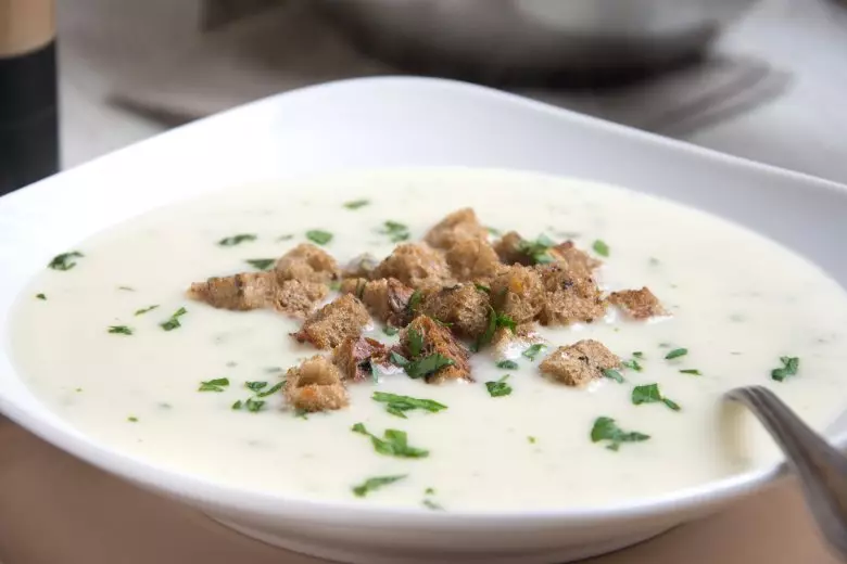 Westphalian sour cream soup