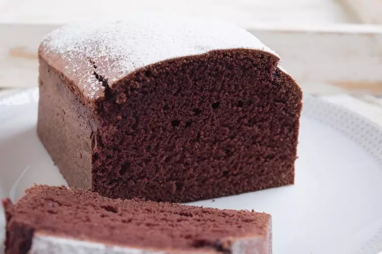 Chocolate cake with beetroot