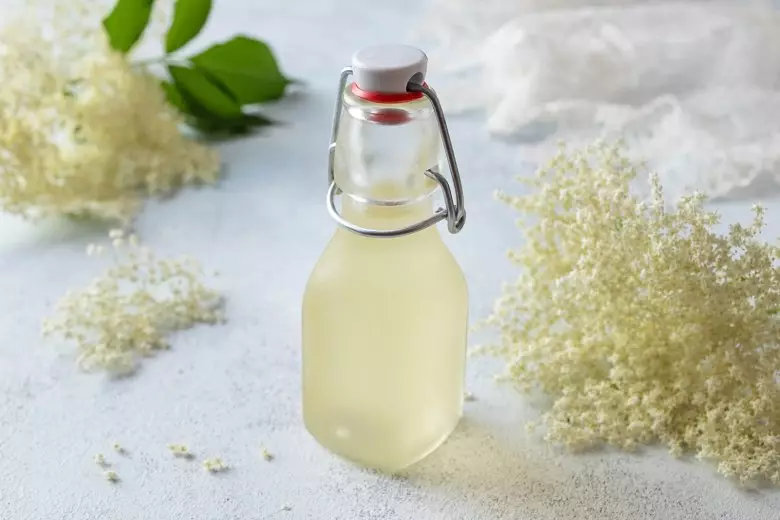 Elderflower شربت جو بنيادي طريقو