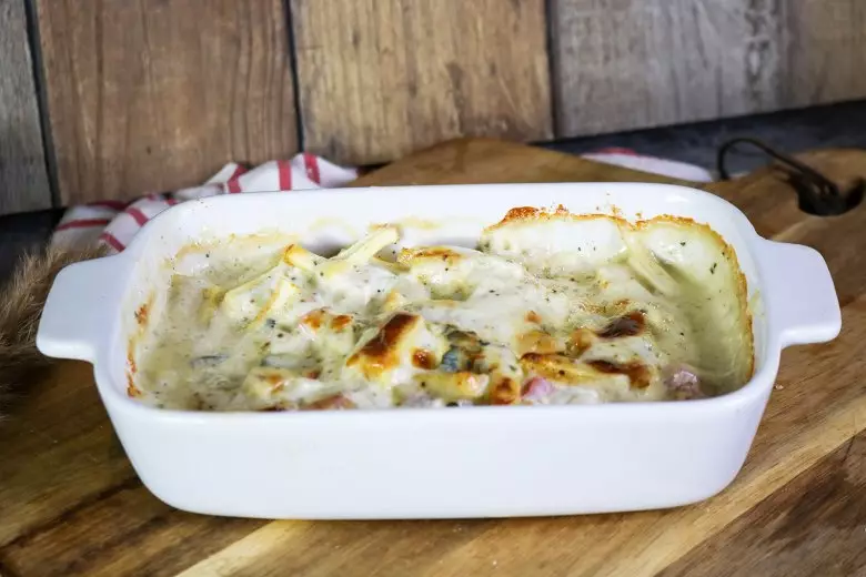 Ham lan Celery Casserole