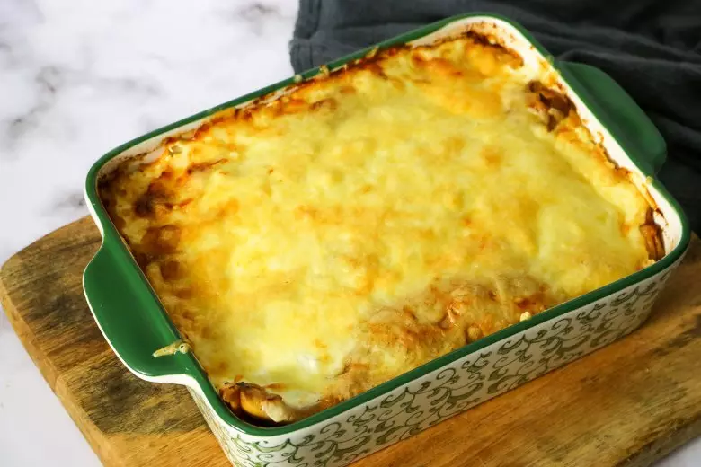 Хуушуурын үхрийн махны Casserole