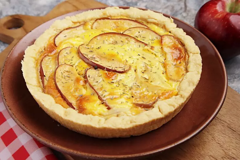 Quiche miaraka amin'ny fennel sy paoma